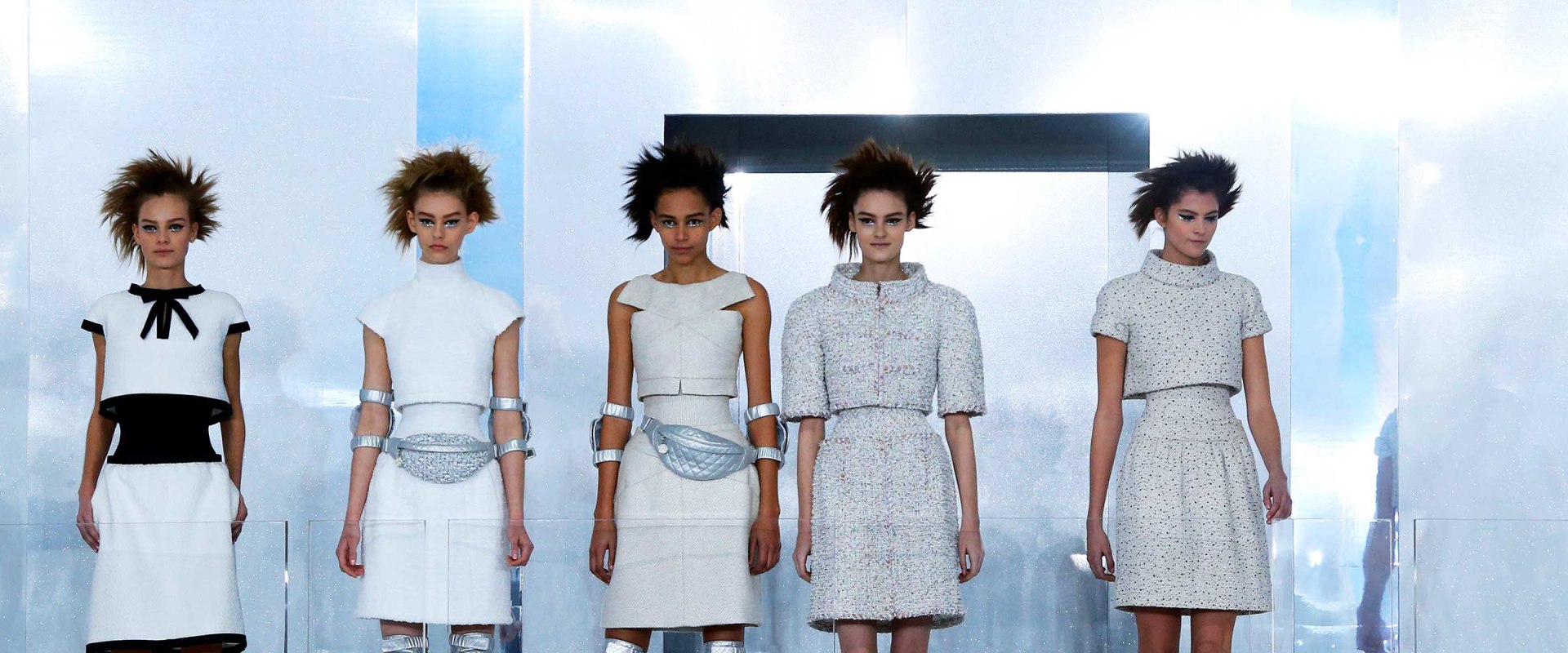 The Differences Between Luxury Fashion and High Street Fashion